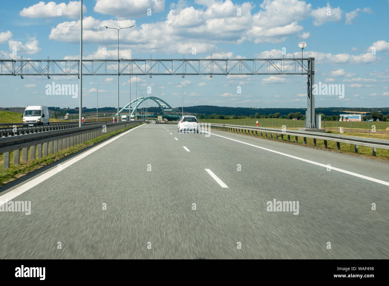 Modern expressway hi-res stock photography and images - Alamy
