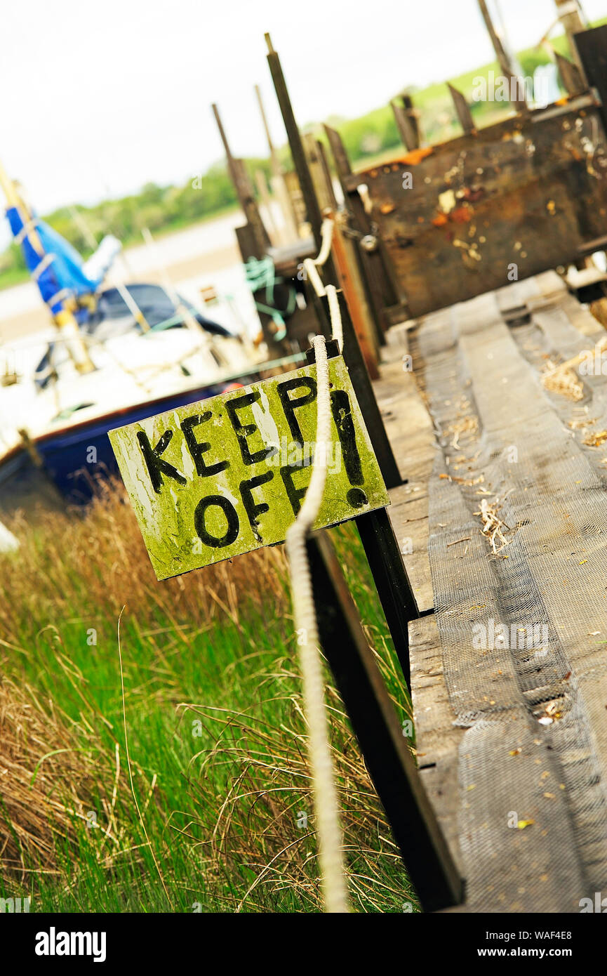 Boat launch sign hi-res stock photography and images - Alamy