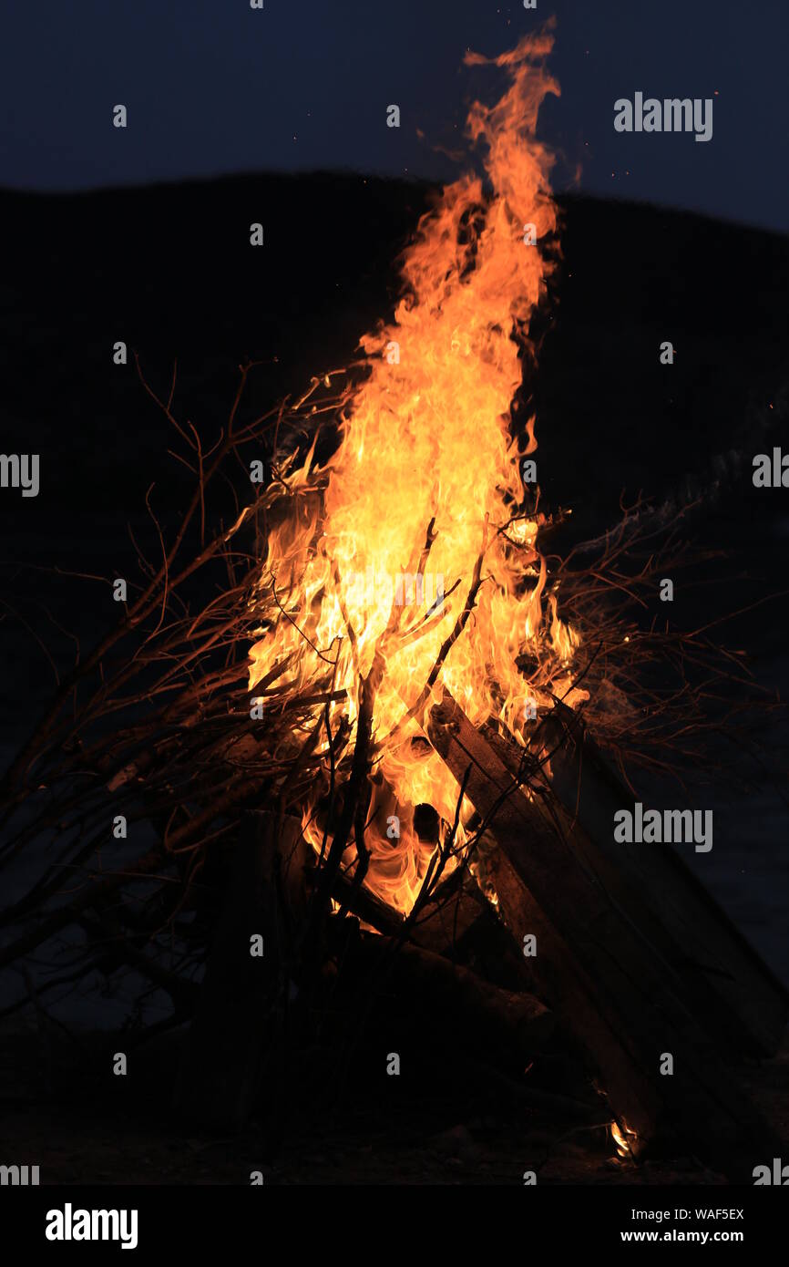 Big bonfire hi-res stock photography and images - Alamy