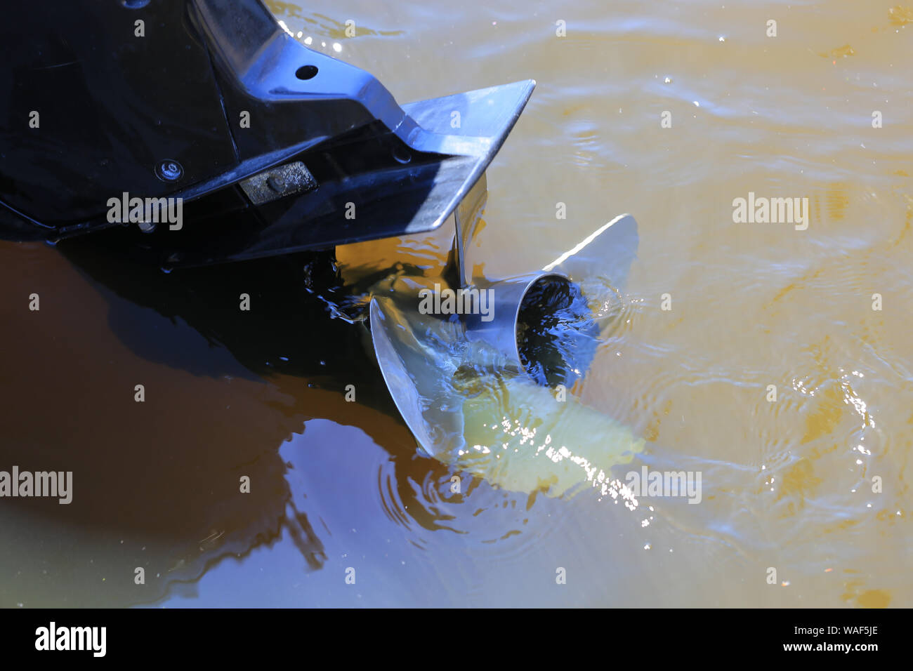 Motor boat screw close up. Engine propeller Stock Photo - Alamy
