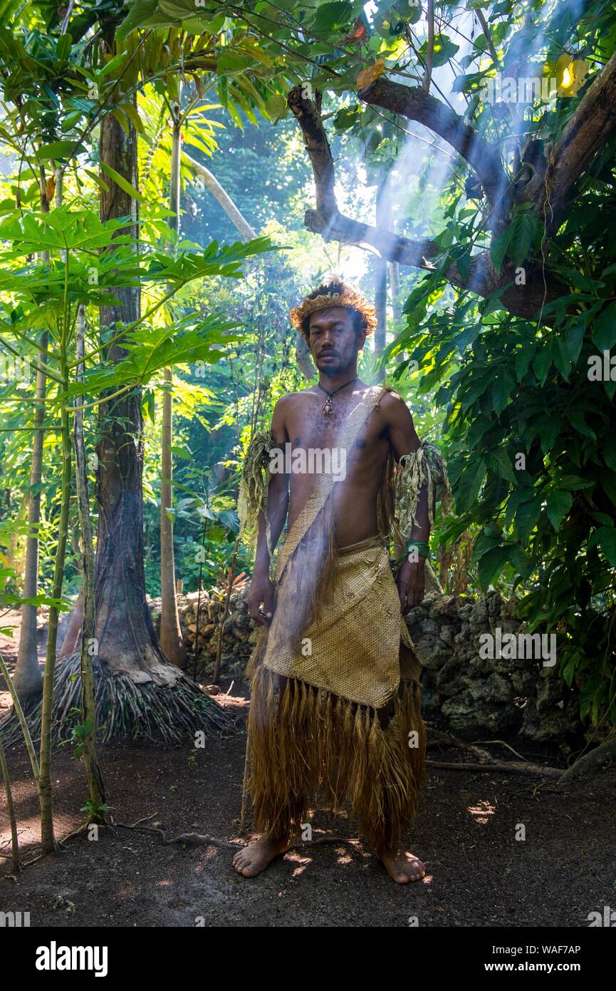 Jungle Man Jungle Man Images – Browse 68,161 Stock Photos, Vectors,