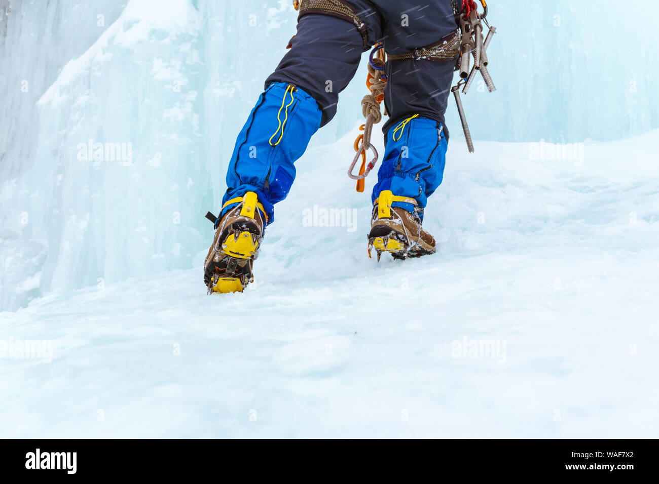 Slope to the feet hi-res stock photography and images - Alamy