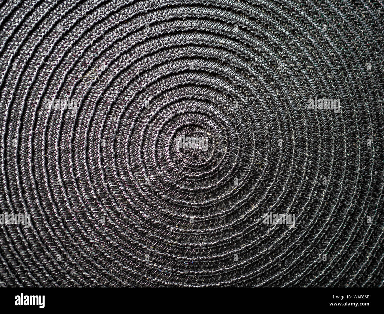 Dark concentric circles pattern hi-res stock photography and images - Alamy