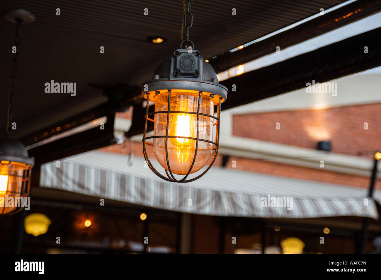 Lighting decor beautiful retro hi-res stock photography and images - Alamy