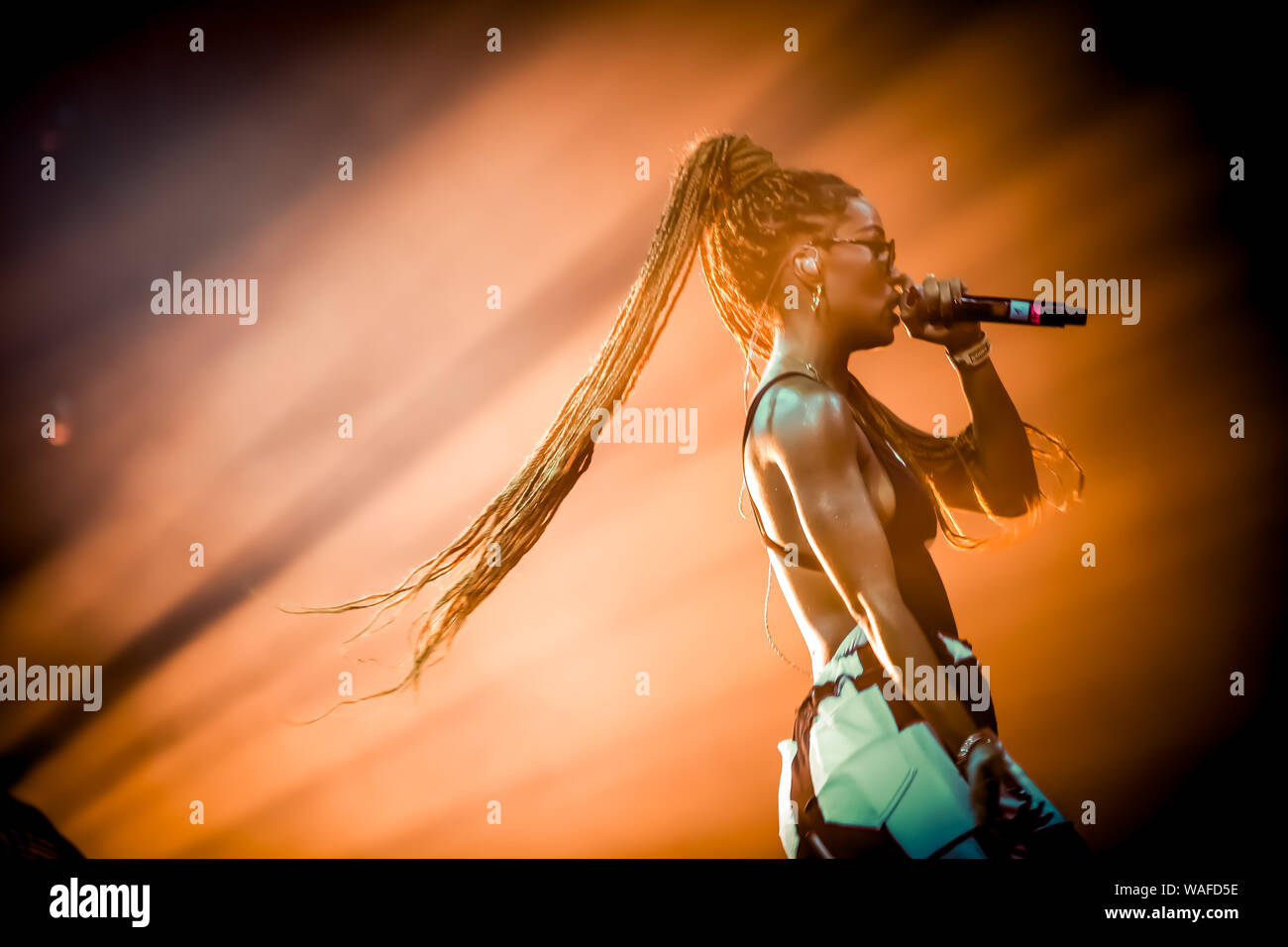 Iamddb singer hi-res stock photography and images - Alamy