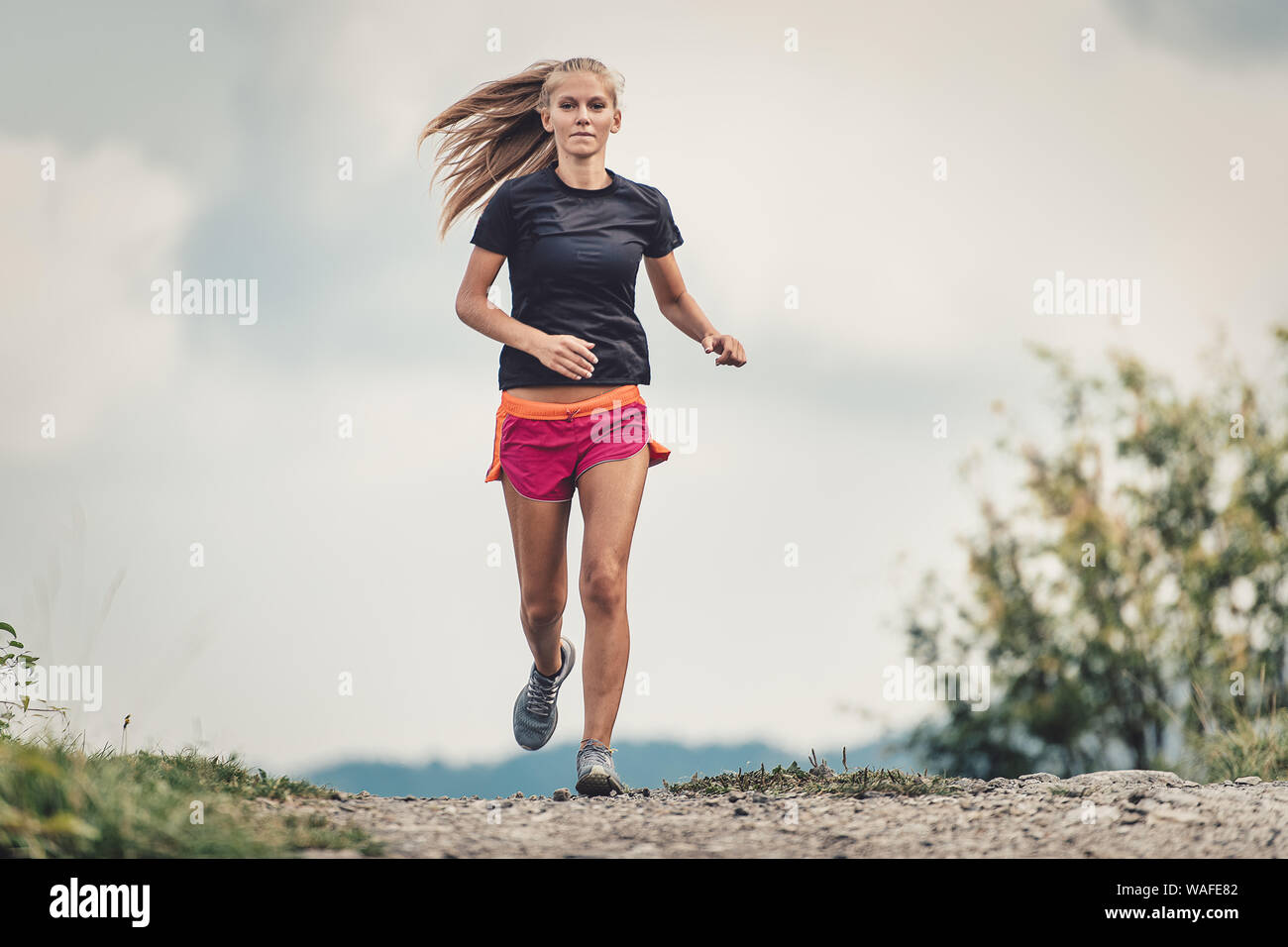 Blonde athlete hi-res stock photography and images - Alamy