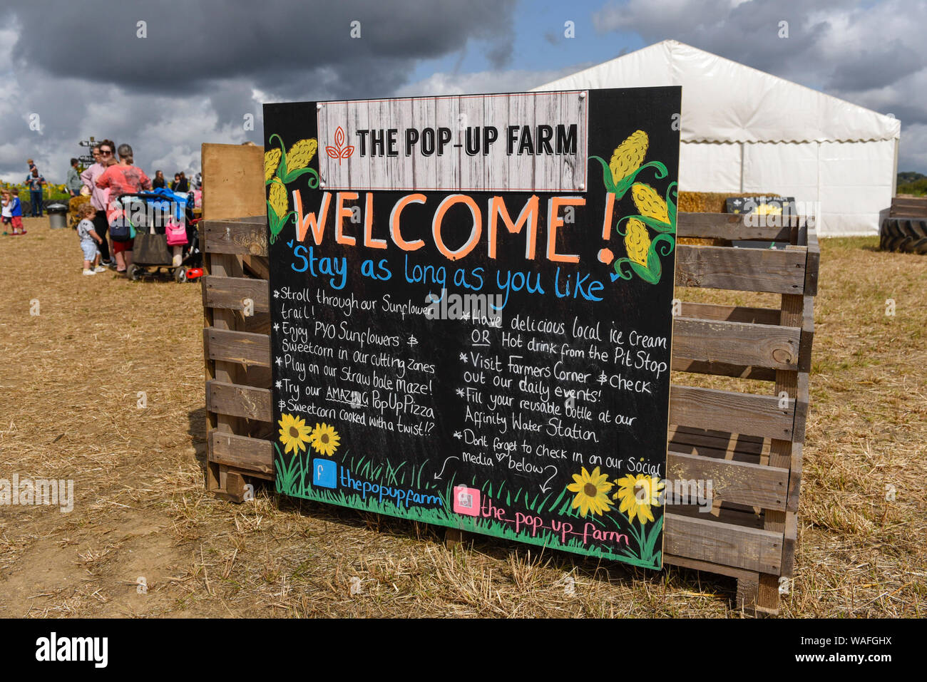 Welcome to st albans hi-res stock photography and images - Alamy