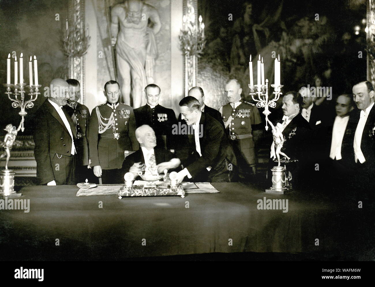 April 1935 High Resolution Stock Photography and Images - Alamy