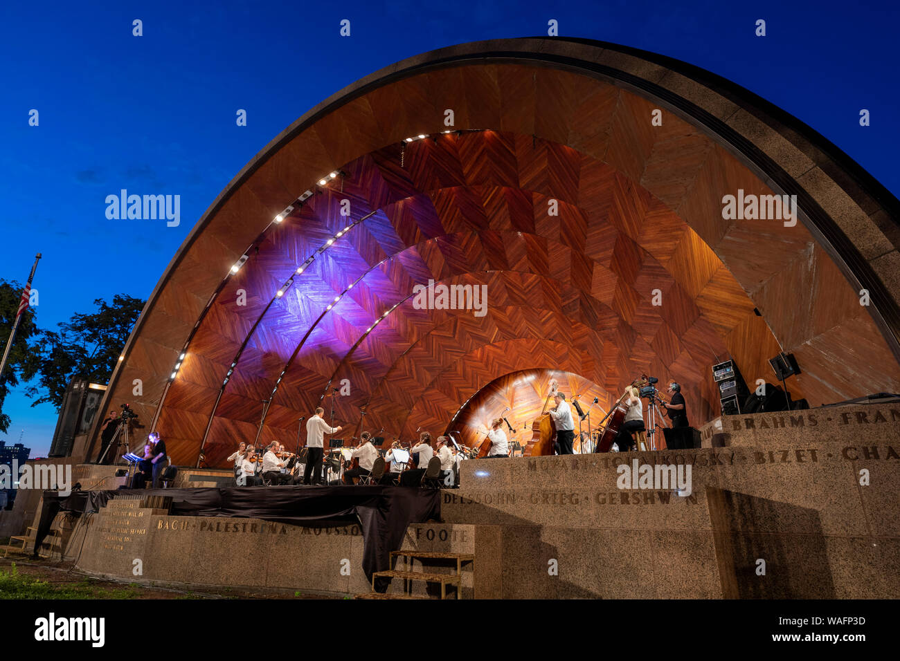 Outdoor acivity hi-res stock photography and images - Alamy