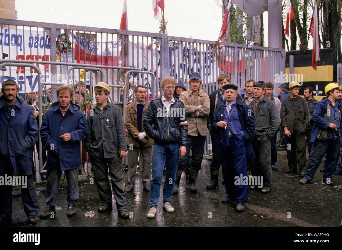 Solidarnosc Flags High Resolution Stock Photography and Images - Alamy
