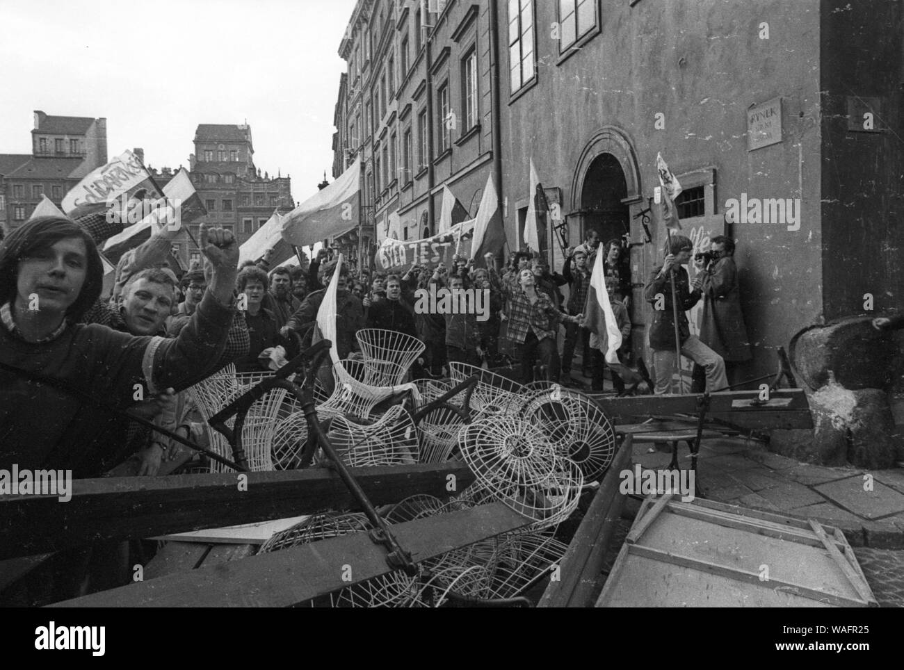 Solidarnosc Flags High Resolution Stock Photography and Images - Alamy