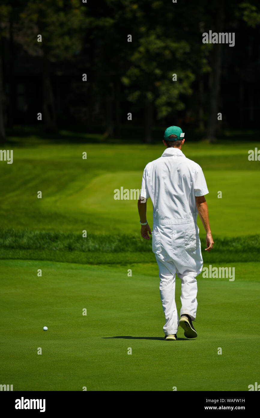 Golf Action Caddy Hi Res Stock Photography And Images Alamy