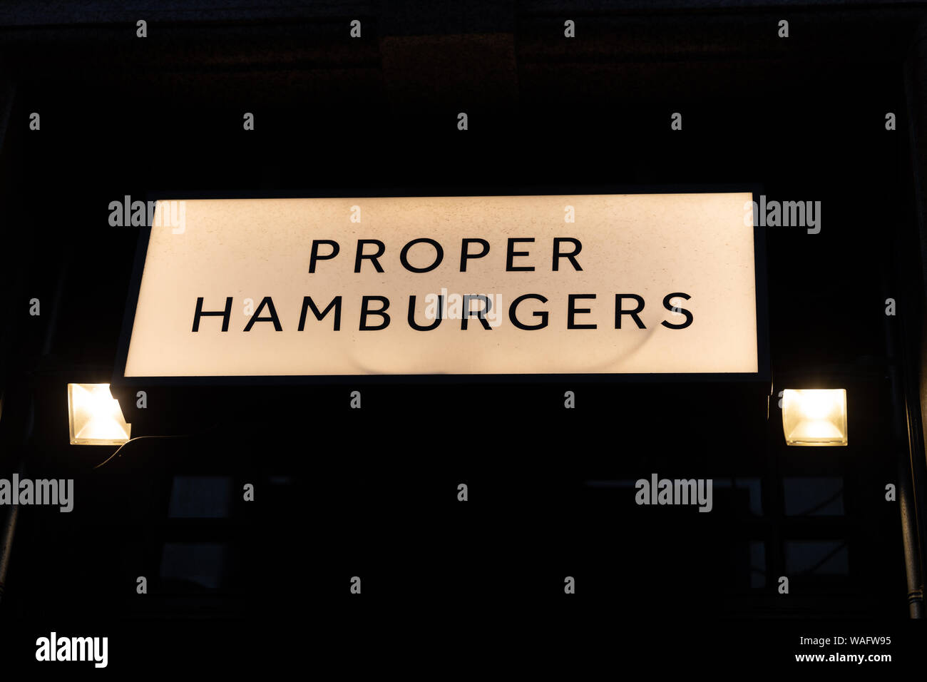 Proper hamburgers words hi-res stock photography and images - Alamy