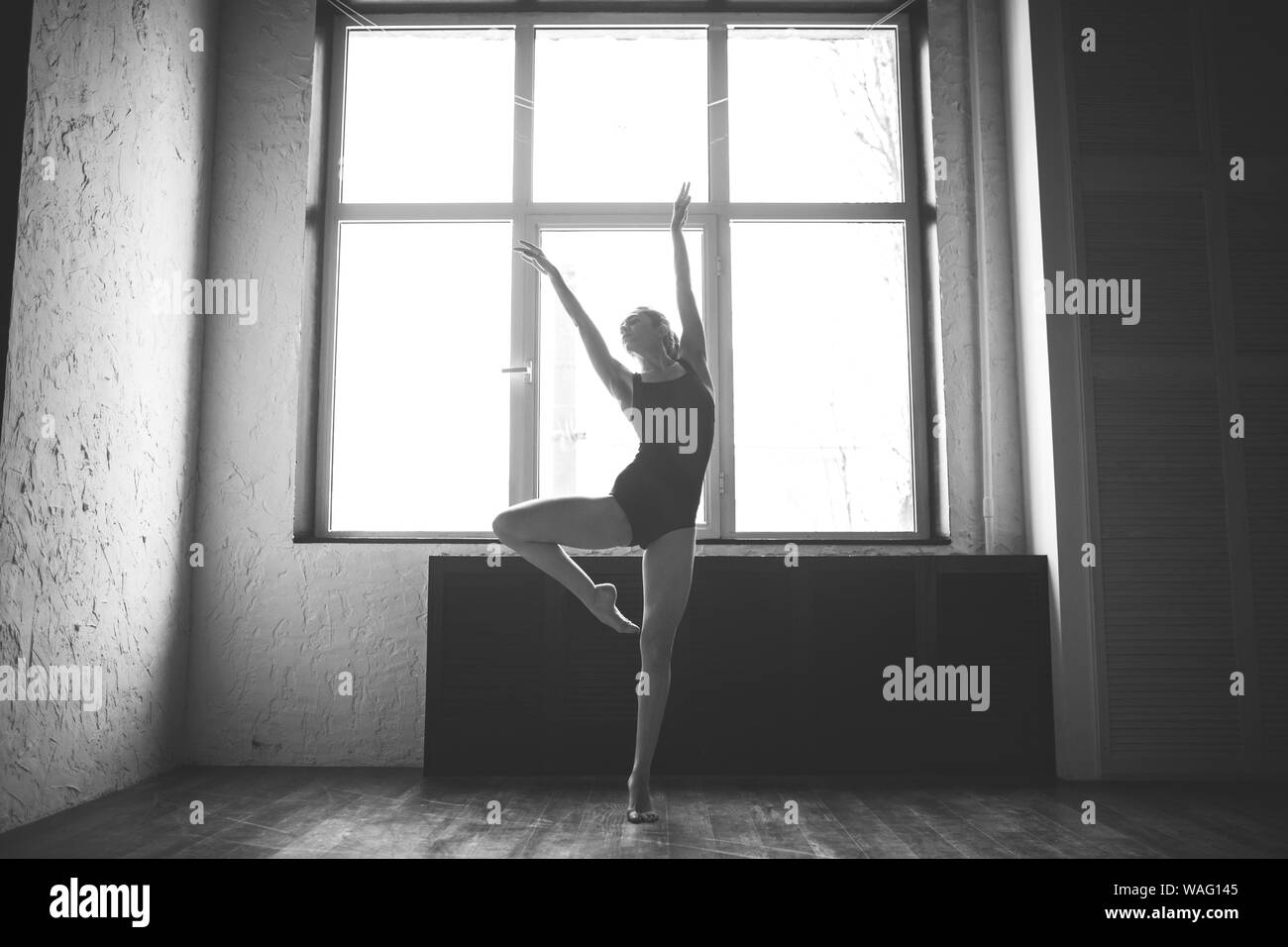 Career in modern dance Black and White Stock Photos & Images - Alamy