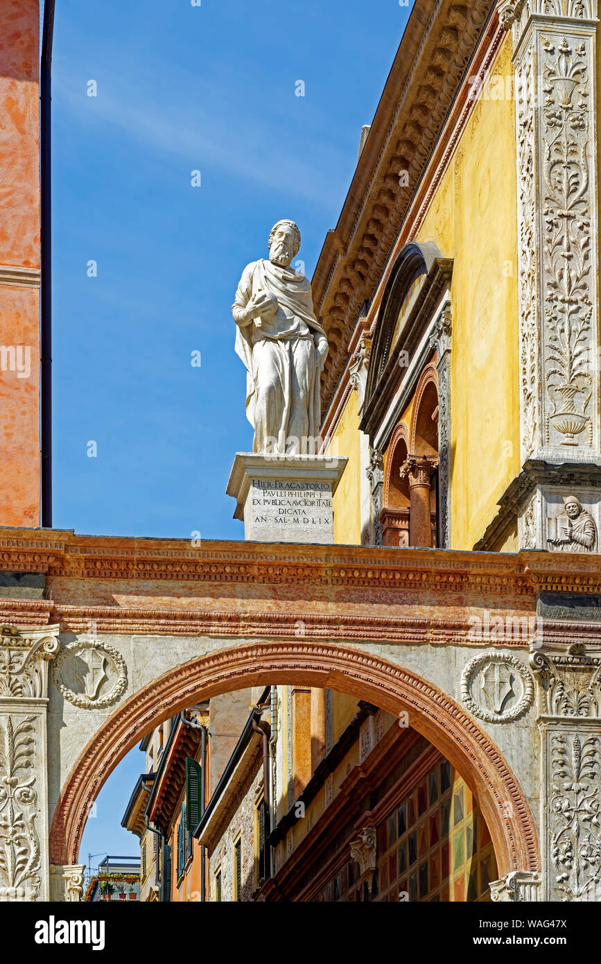 Loggia Fra Giocondo, Verona Italien (Italia), 30077121 Stock Photo - Alamy