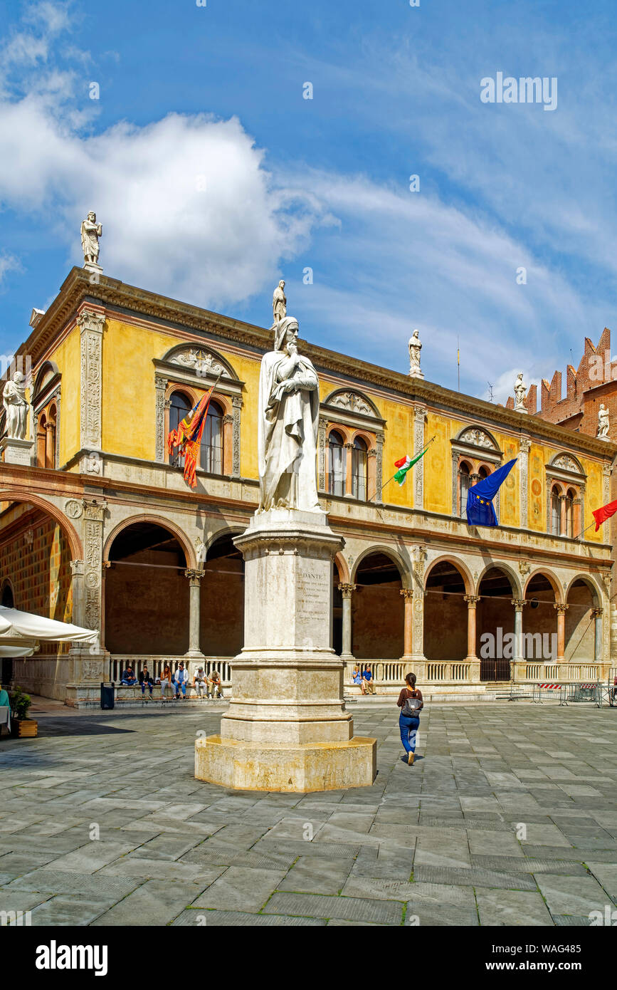 Loggia Fra Giocondo, Denkmal, Dante, Dichter, Verona Italien (Italia ...