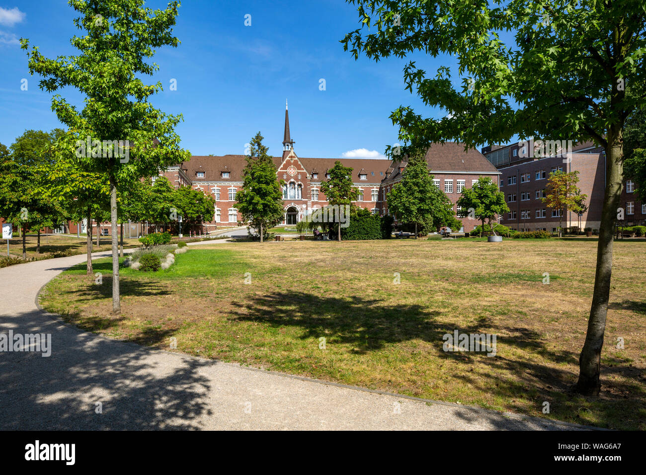 Academic architecture hi-res stock photography and images - Alamy