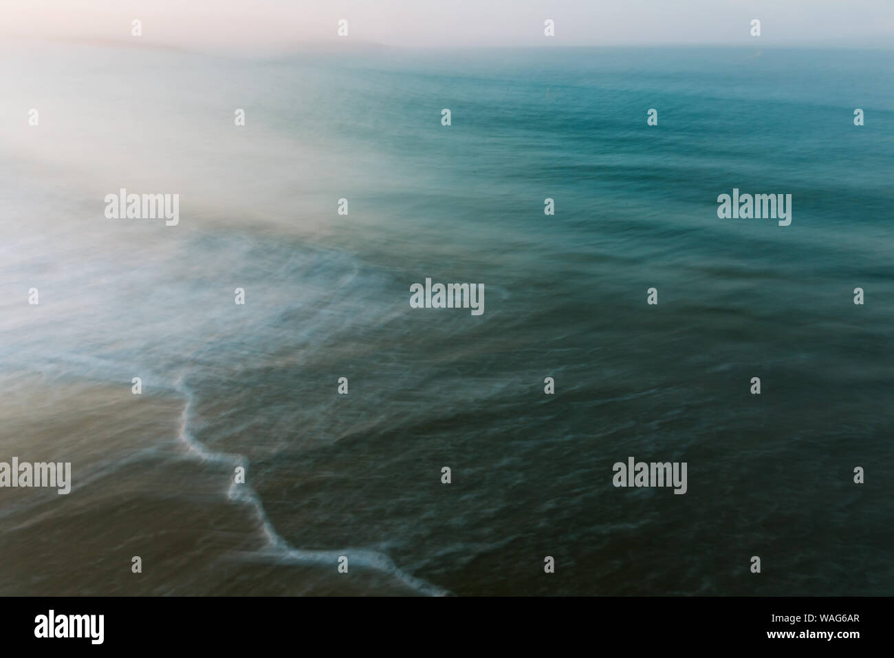 Ocean shoreline hi-res stock photography and images - Alamy