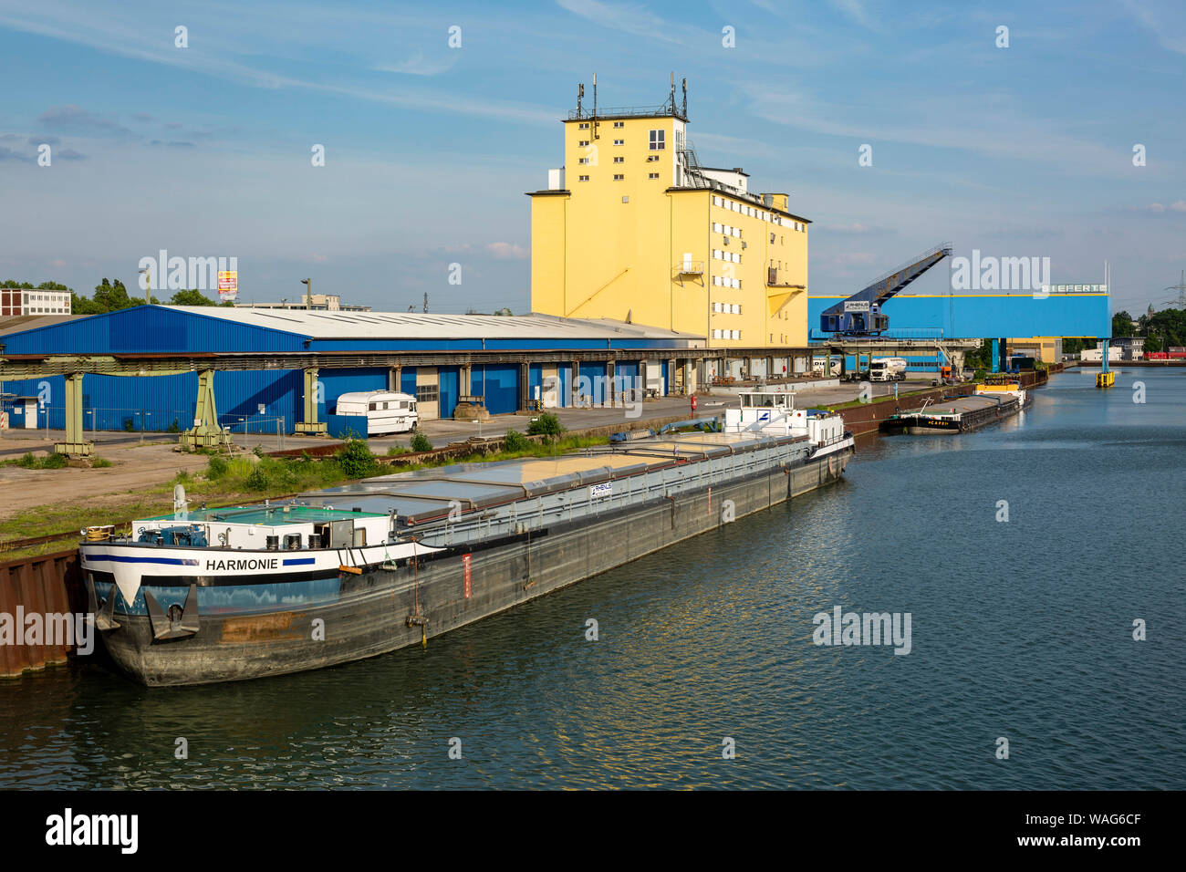 Anchorage, Ankerreede, investor, landing stage, outside view, field ...