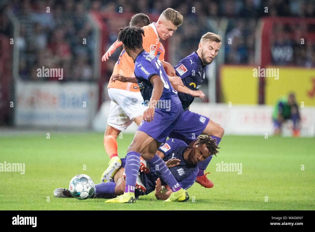 Osnabrueck, Deutschland. 19th Aug, 2019. From left to right Mandela ...
