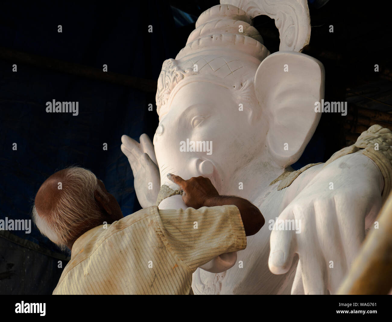 God ganesh idol in design hi-res stock photography and images - Alamy