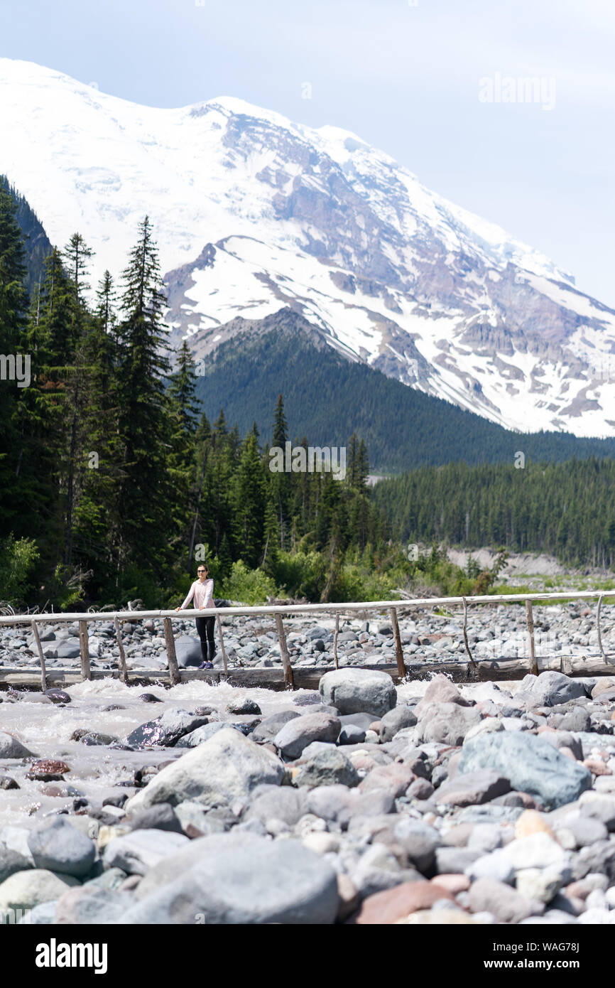 Mt white bridge hi-res stock photography and images - Alamy