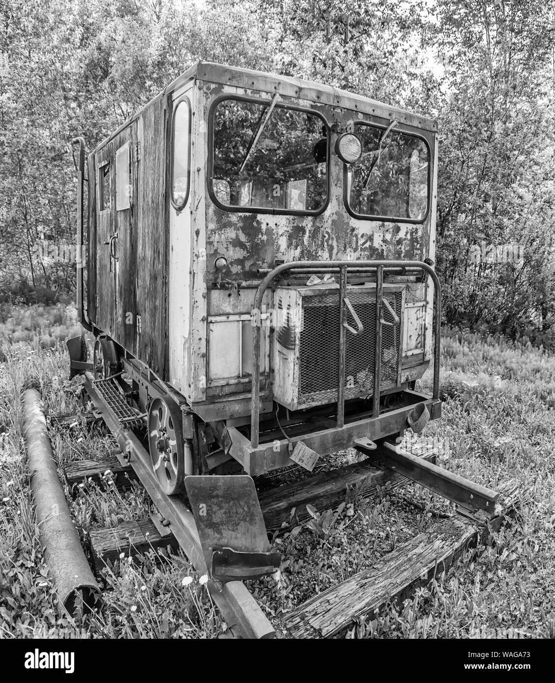 Abandoned rail car hi-res stock photography and images - Alamy