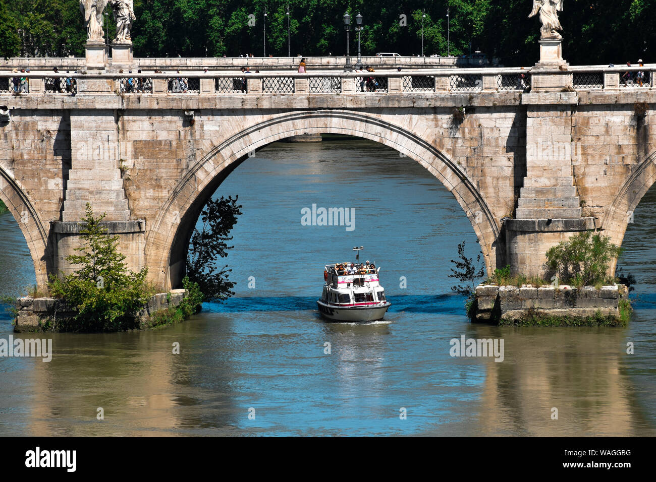 Ferry boat reflections hi-res stock photography and images - Alamy