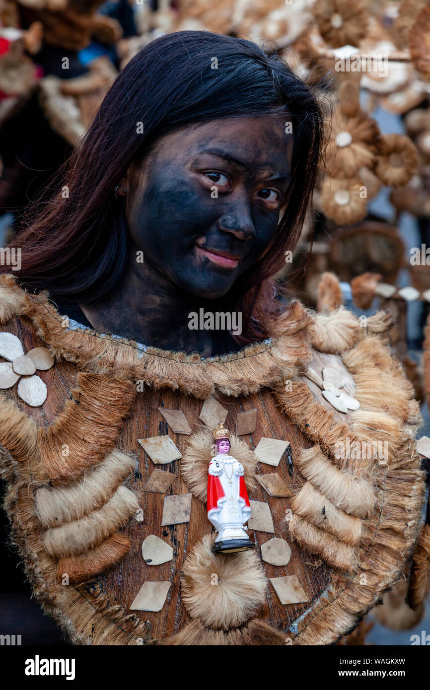 Girl dressed in tribal costume hi-res stock photography and images - Alamy