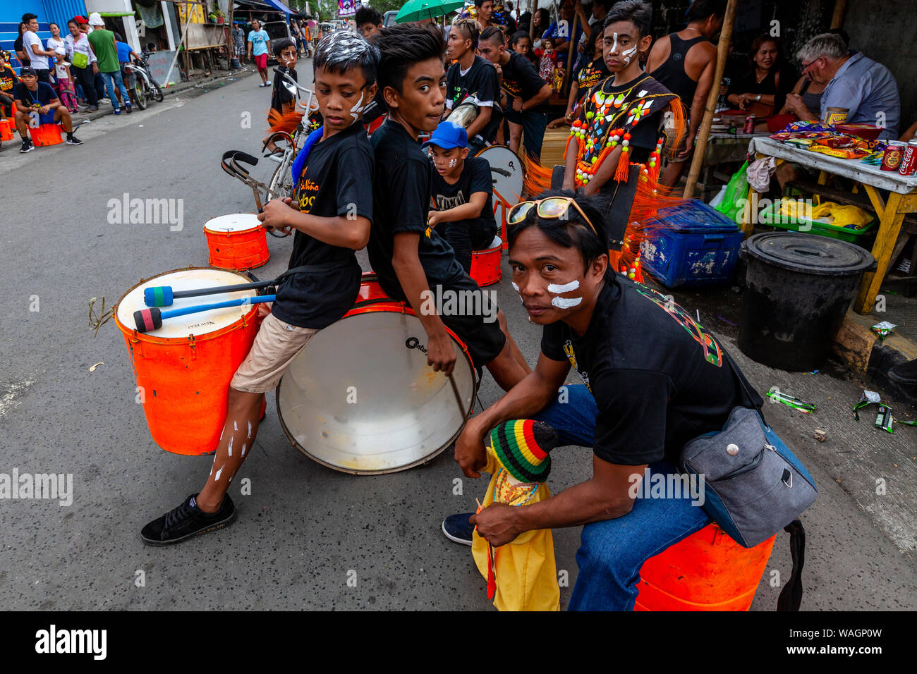 Drummers Wait To Take Part In The Ati-Atihan Festival, Kalibo, Panay ...
