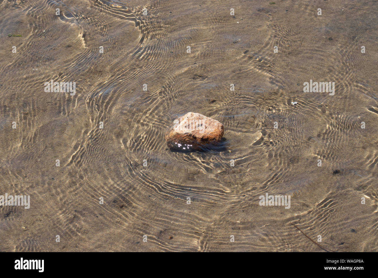 Transparent waves hi-res stock photography and images - Alamy