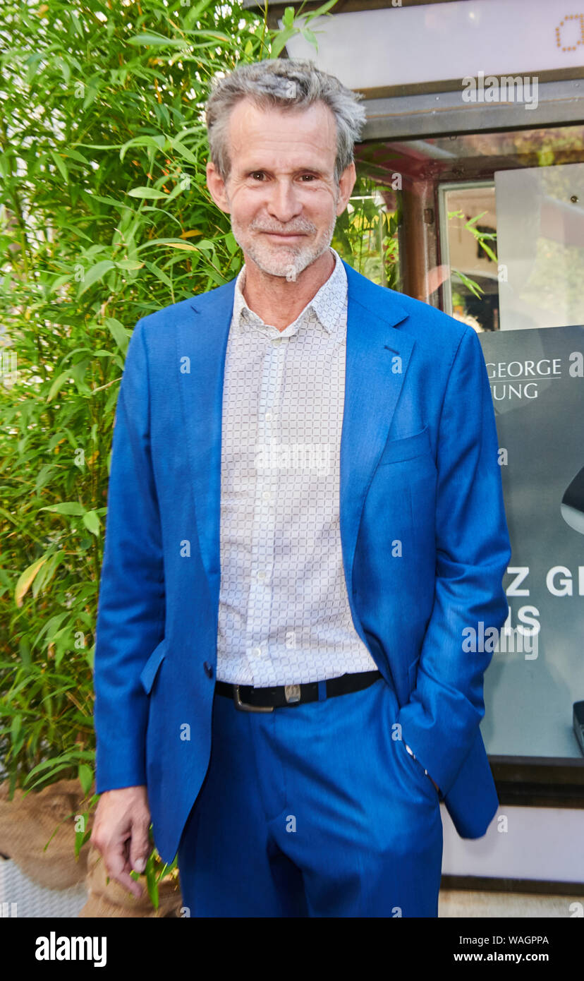Berlin, Germany. 19th Aug, 2019. Actor Ulrich Matthes comes to the ...