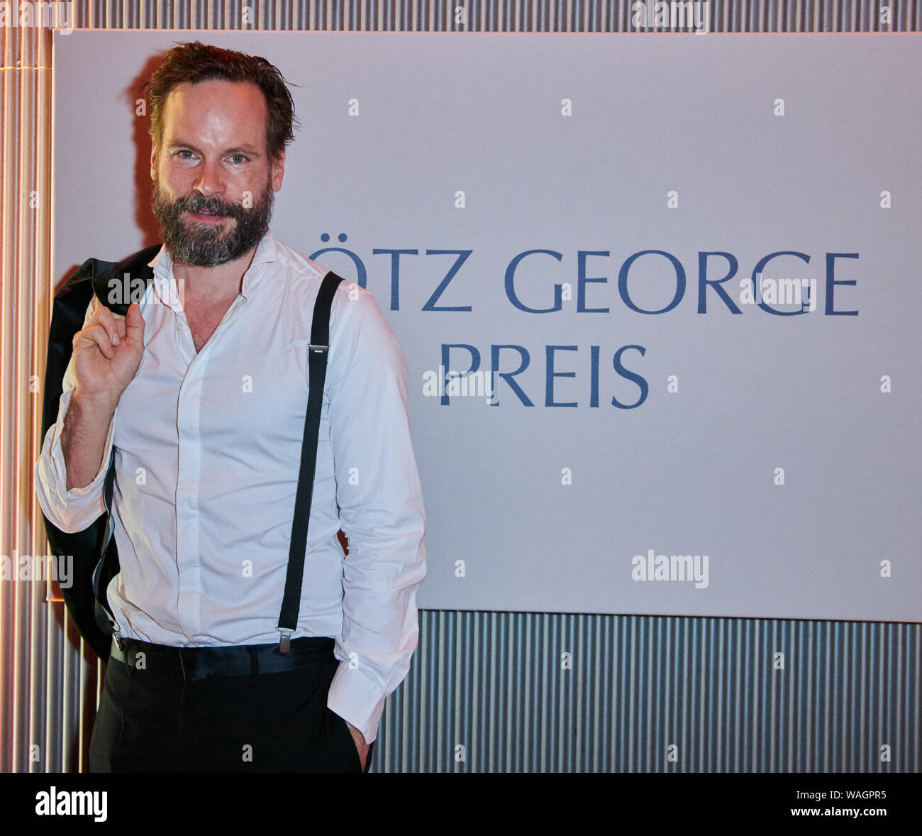 Berlin, Germany. 19th Aug, 2019. Actor Wanja Mues comes to the awarding ...