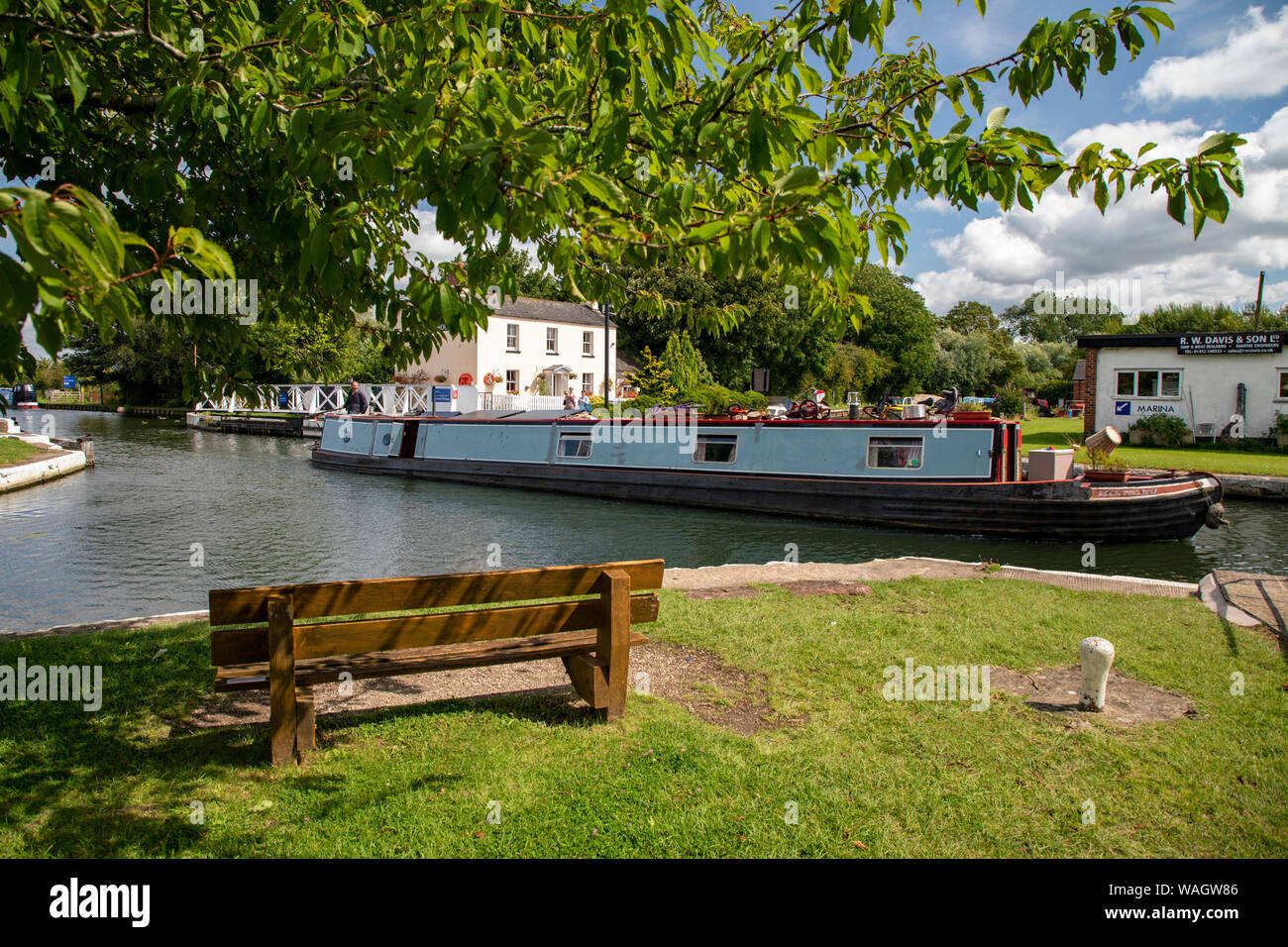 Saul junction sharpness canal gloucestershire hi-res stock photography ...