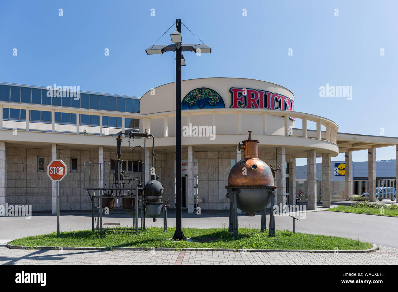 Fructal logo hi-res stock photography and images - Alamy