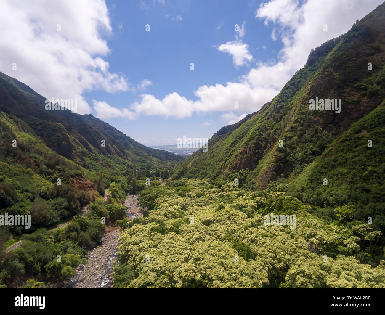 Hawaiian islands birds eye view hi-res stock photography and images - Alamy