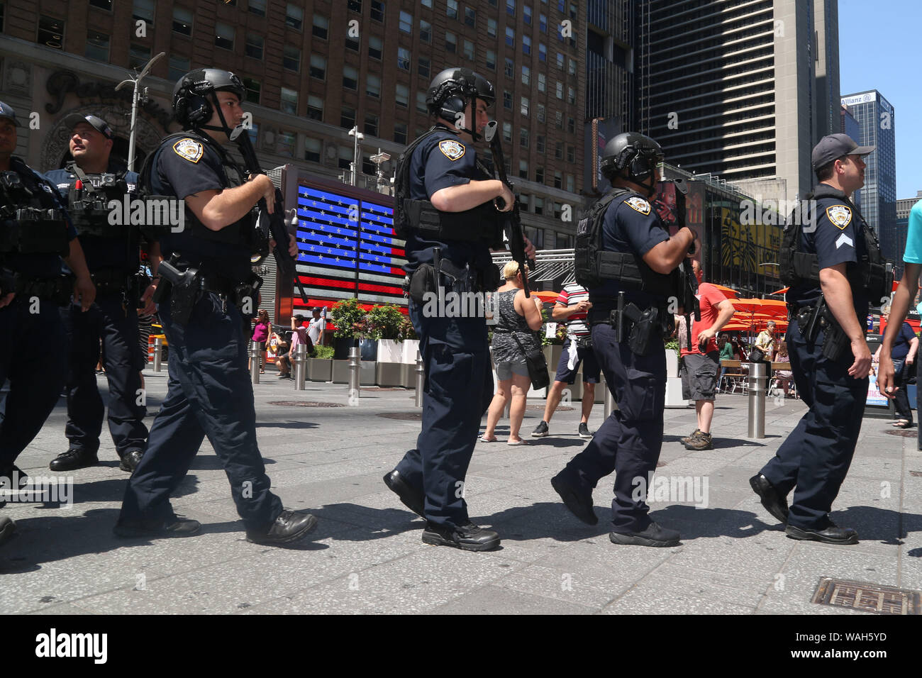 August 4, 2019: NYPD police officers from the counter terrorism bureau ...
