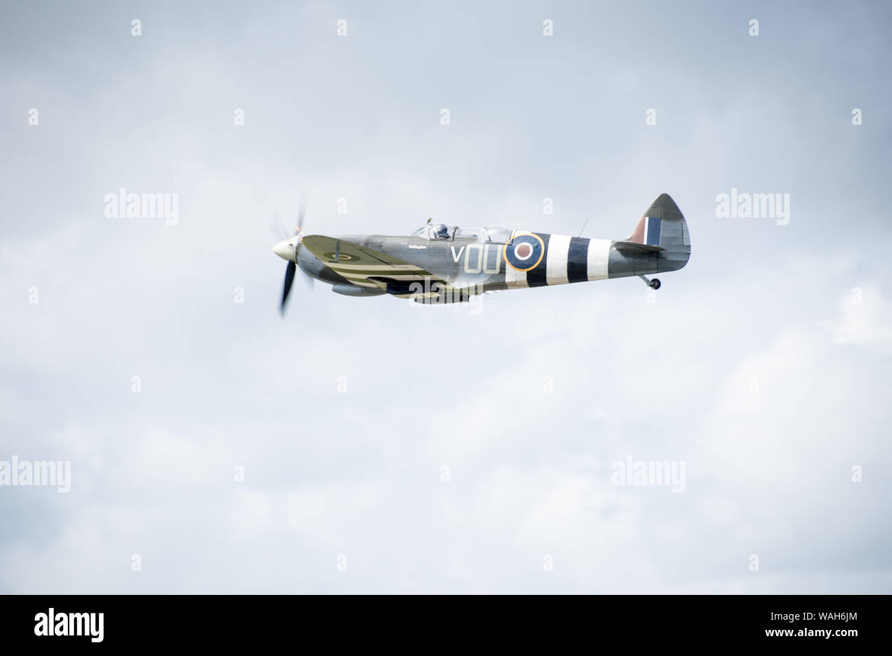 Raf dakota aircraft hi-res stock photography and images - Alamy