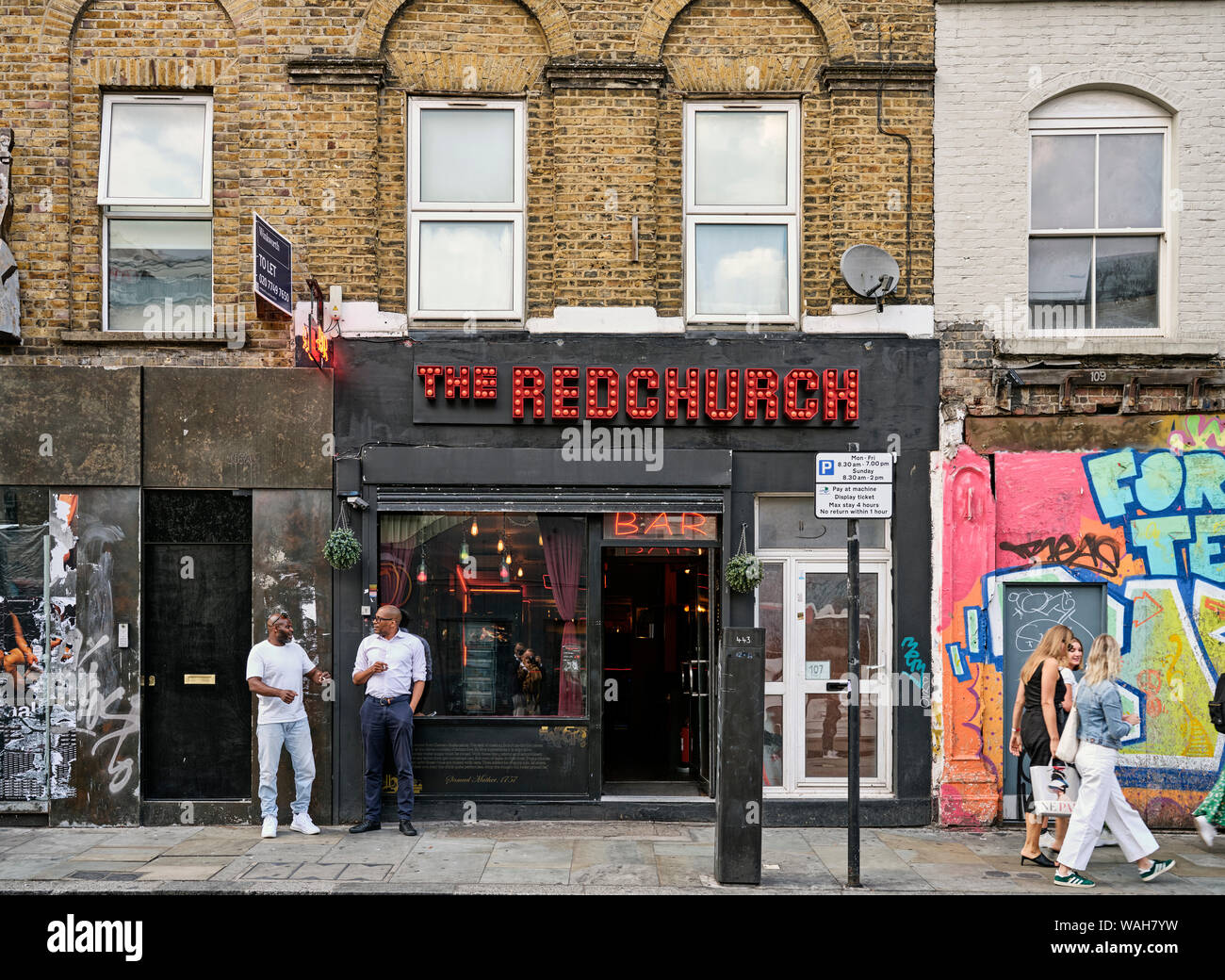 Shoreditch life and culture, Redchurch Street Stock Photo - Alamy