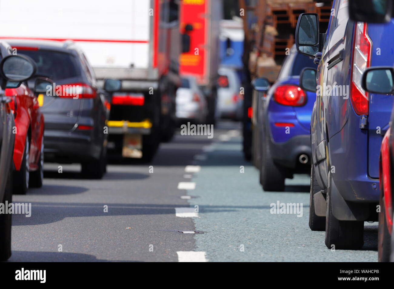 Traffic at a standstill on the M62 between junction 31 & 30 on the ...