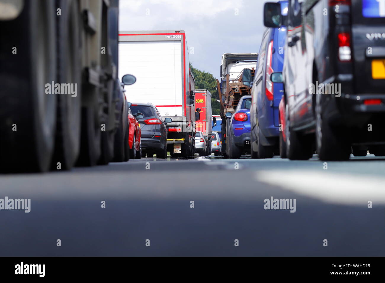 Traffic at a standstill on the M62 between junction 31 & 30 on the ...