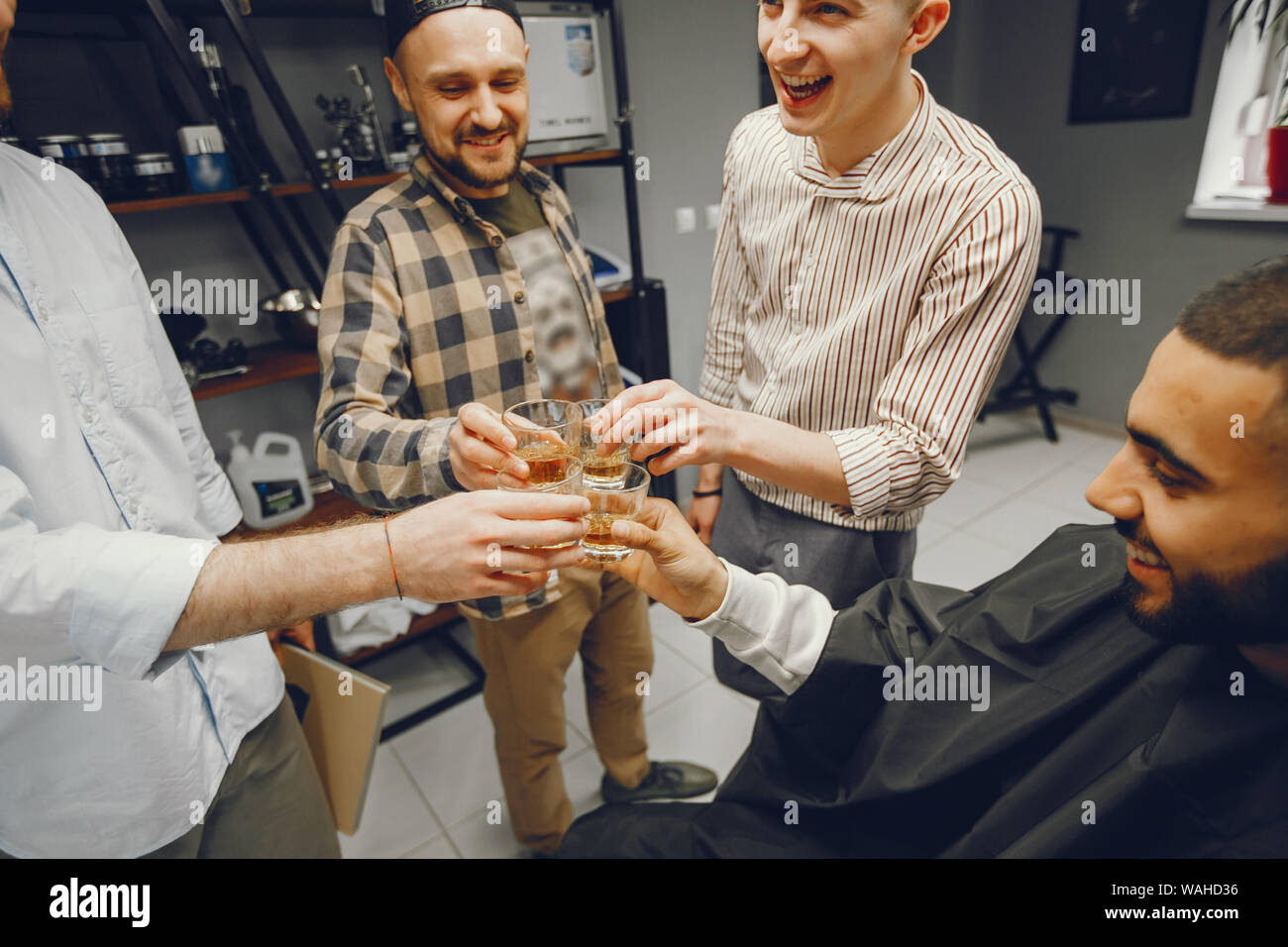 Hairdresser salon friends hi-res stock photography and images - Alamy