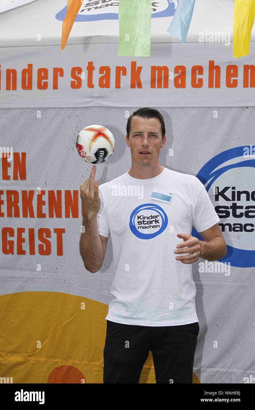 Singa gätgens hi-res stock photography and images - Alamy