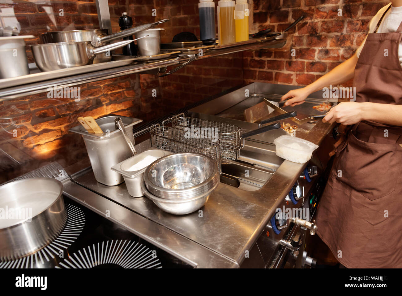 Professional chef range hi-res stock photography and images - Alamy