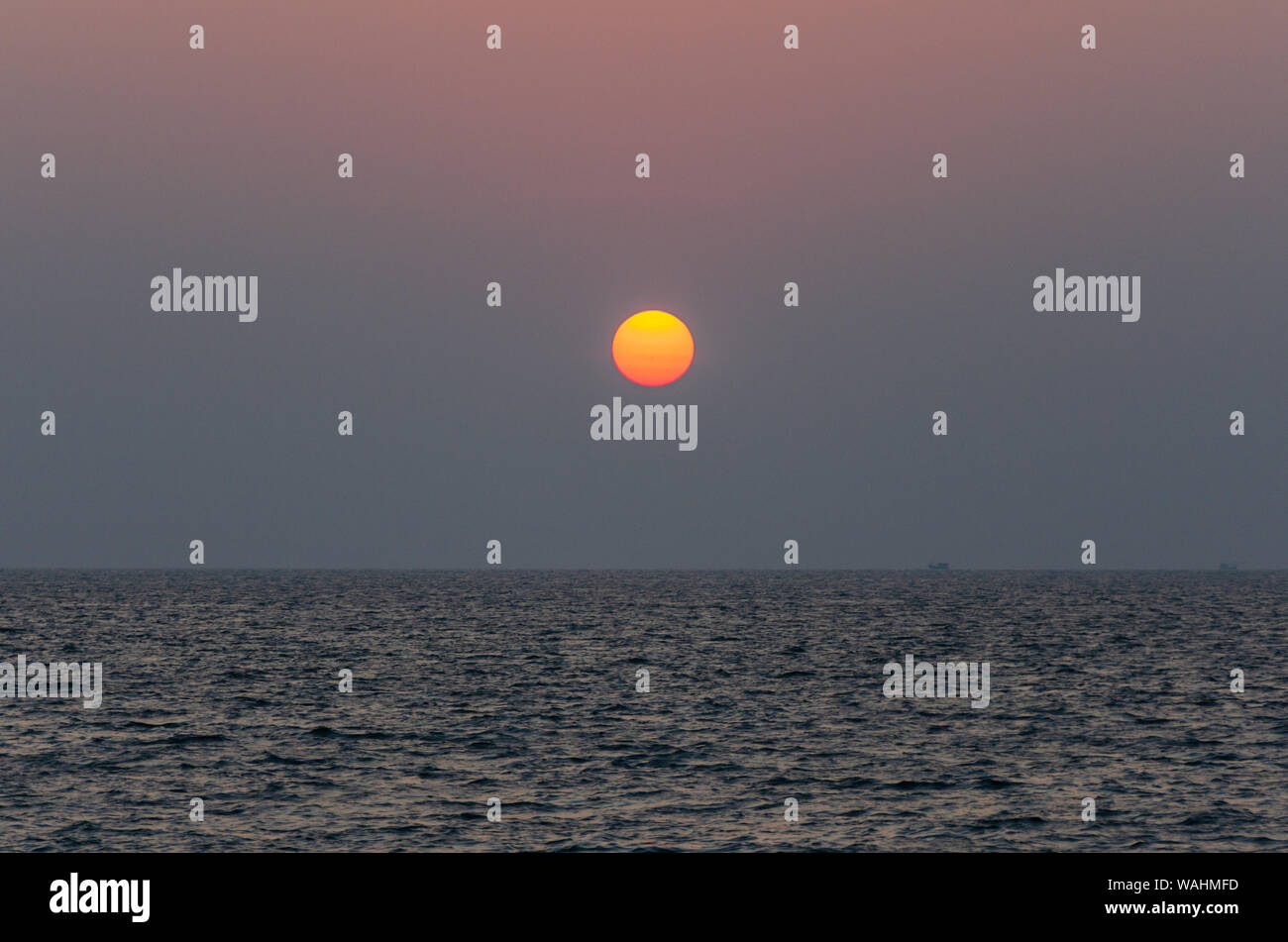 Beautiful sunset views hi-res stock photography and images - Alamy