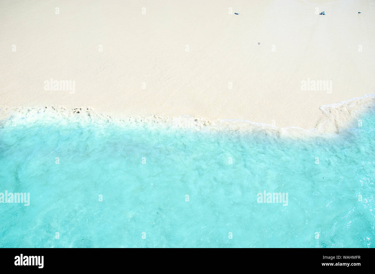 Summer Sea Beach and wave of blue ocean Stock Photo - Alamy