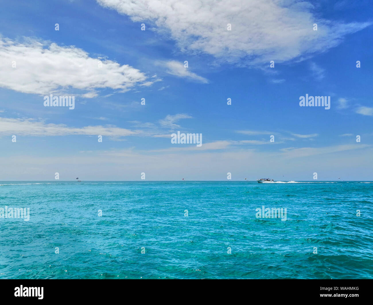 Beautiful landscape sea hi-res stock photography and images - Alamy
