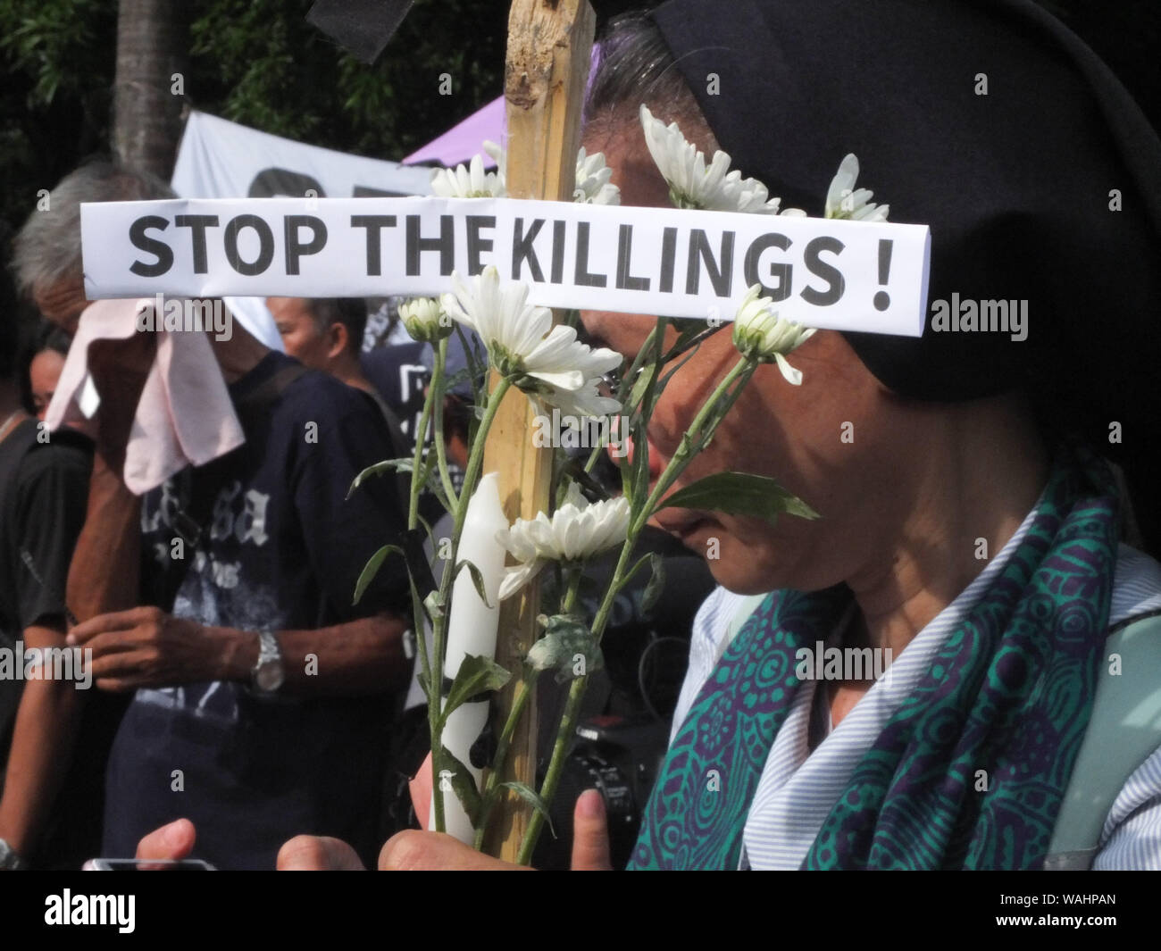 Philippines protest nun hi-res stock photography and images - Alamy