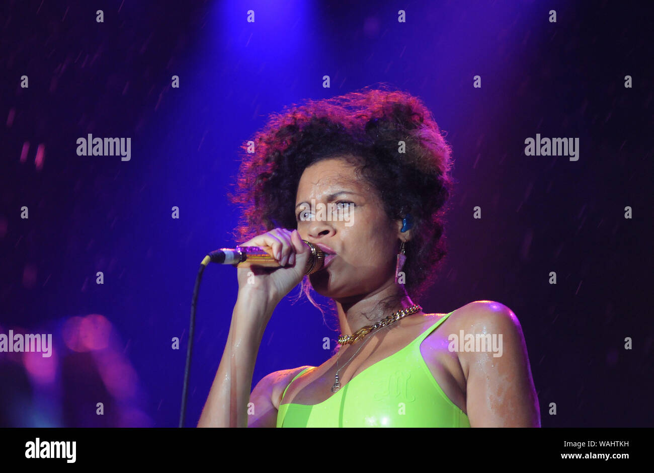 Rio de Janeiro, September 27, 2015. Singer AlunaGeorge during the Rock ...