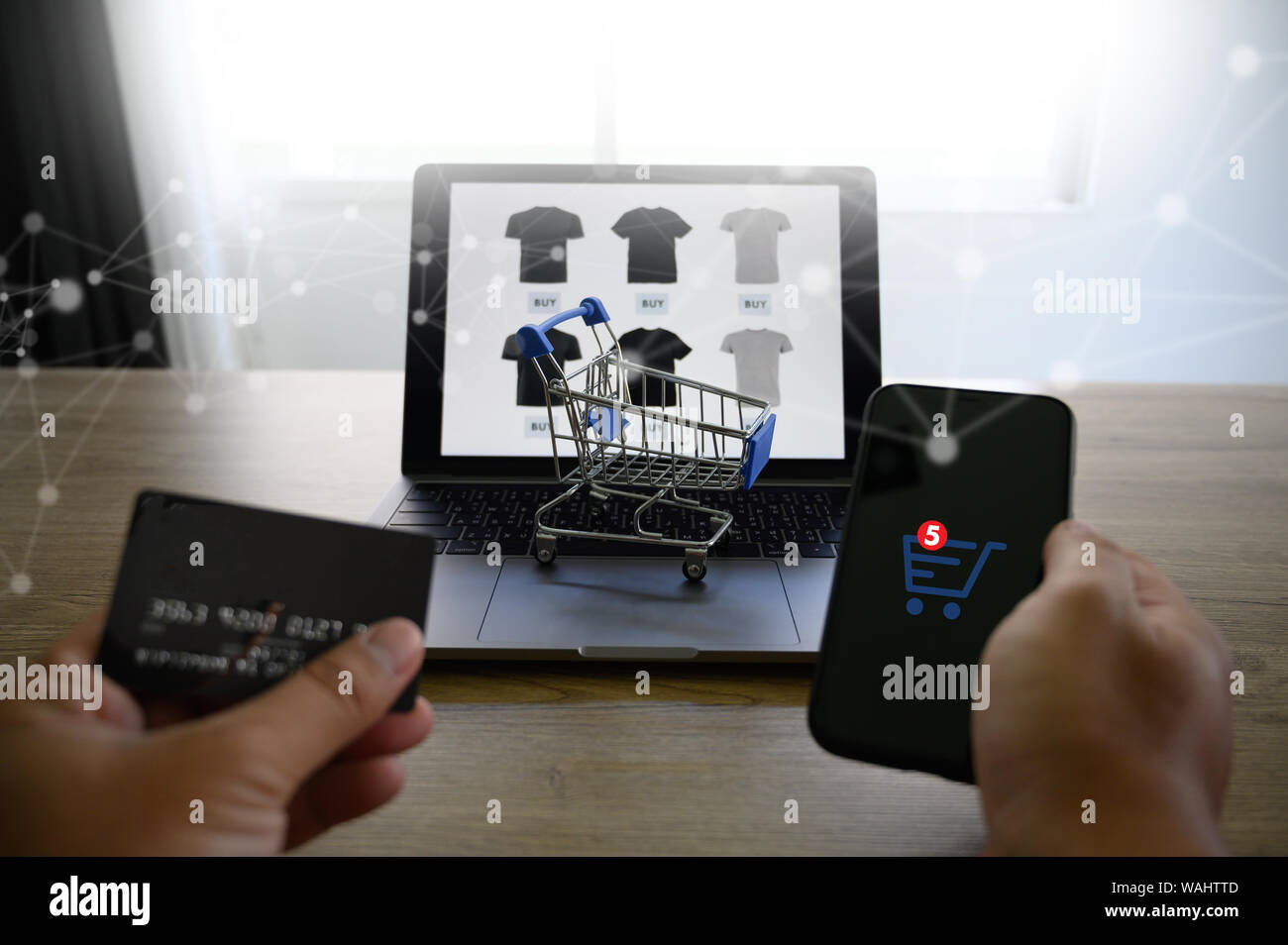 Business people use Technology E-commerce Internet Global Marketing ...